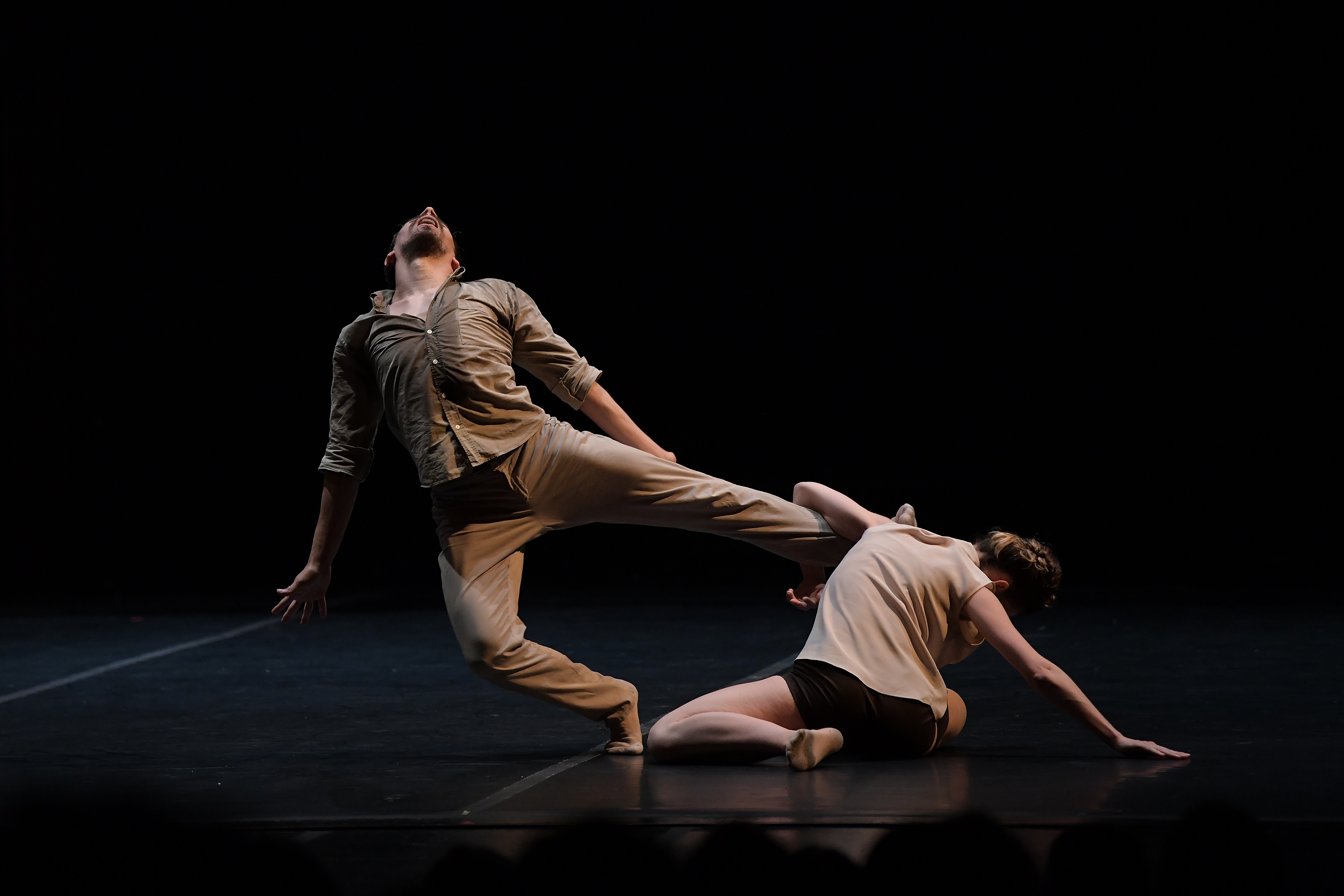 «Es hora de cambios … es hora de bailar hacia la luz»: Banch debutó con ...